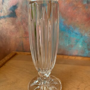 2002 Oneida Crystal Gardens 8" Footed Bud Vase, Made in Germany, Cut ...