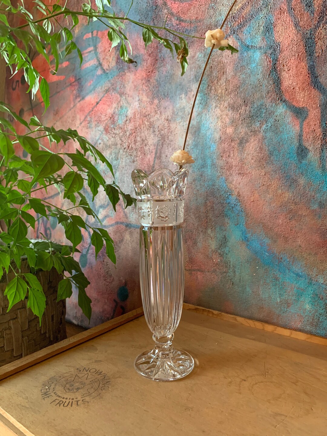 2002 Oneida Crystal Gardens 8" Footed Bud Vase, Made in Germany, Cut ...