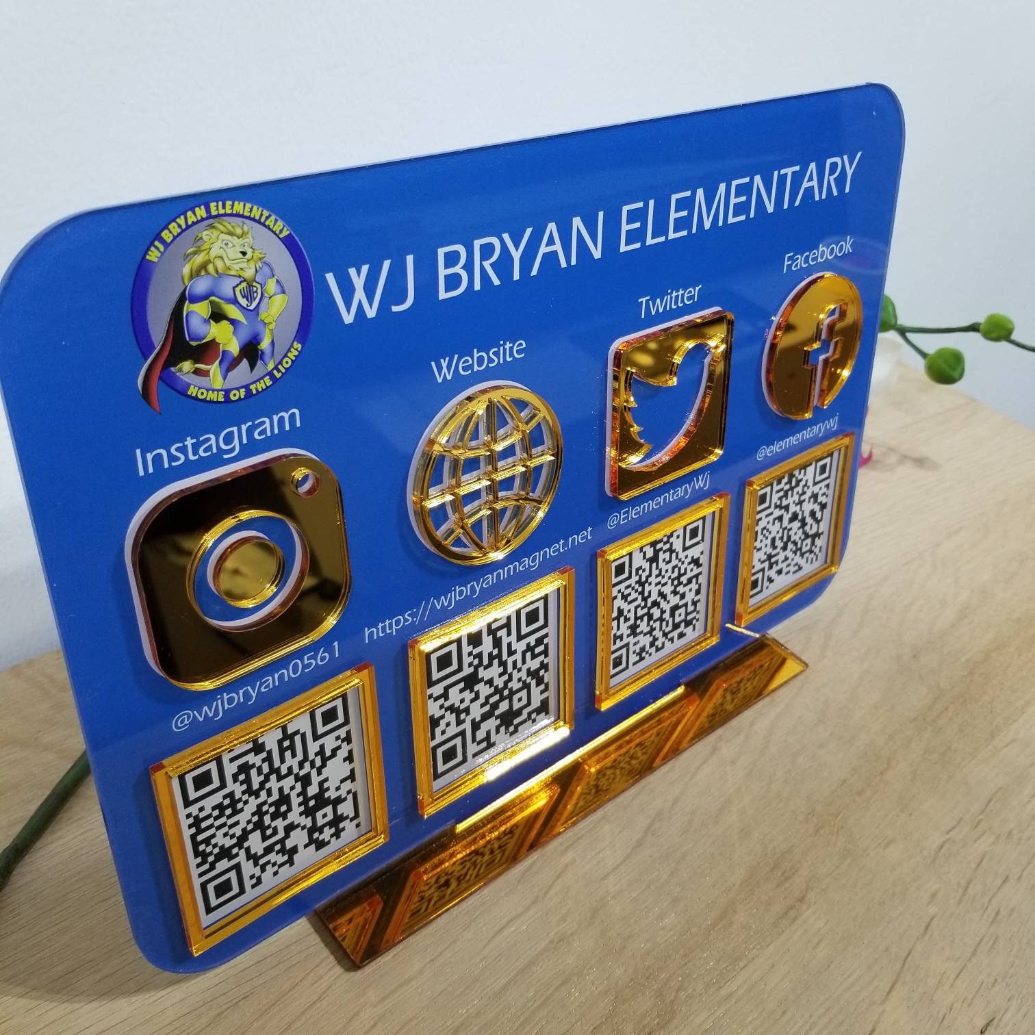 Let's Get Social QR Code Popup Shop Multi Social - Etsy