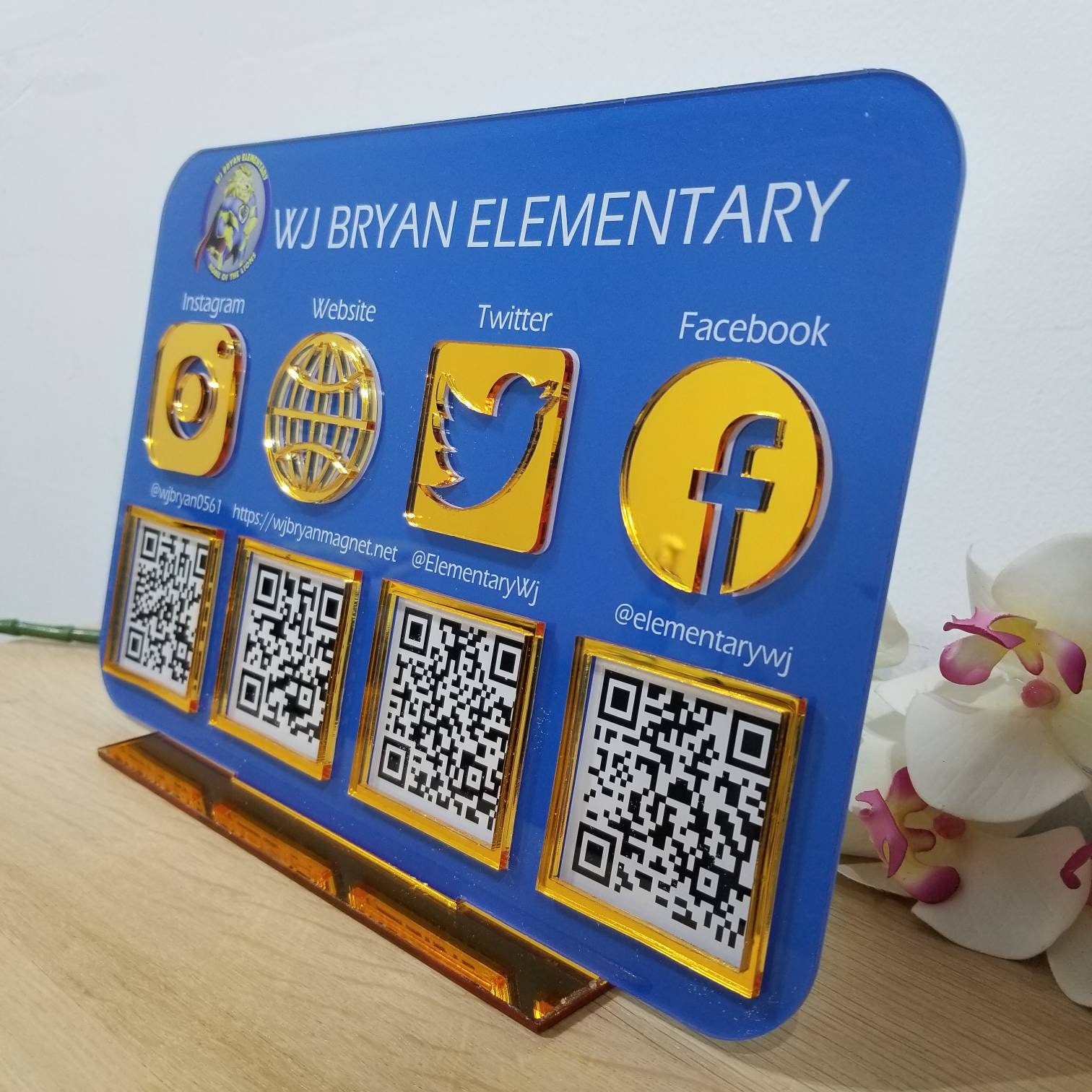 Let's Get Social QR Code Popup Shop Multi Social - Etsy