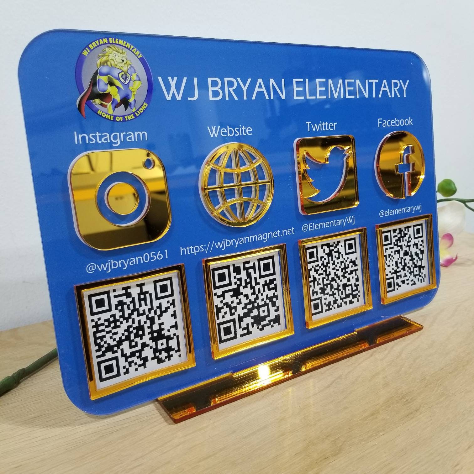 Let's Get Social QR Code Popup Shop Multi Social - Etsy