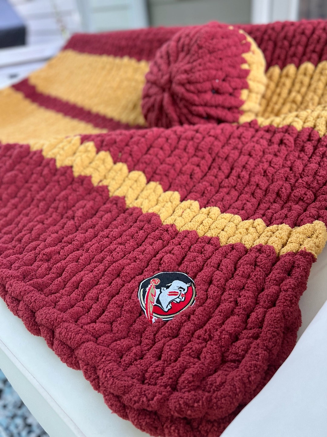FLORIDA UNIVERSITY GIFT, Chunky Blanket With Logo, Seminoles, Dorm Room ...