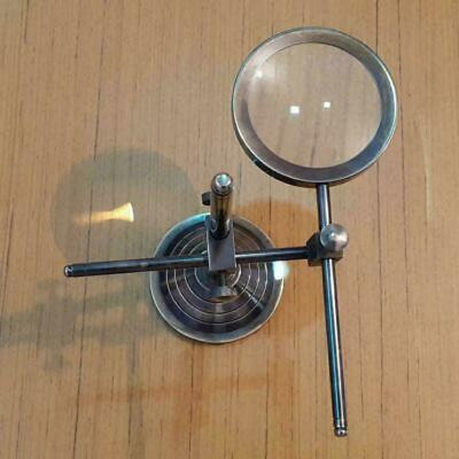 Vintage BRASS Magifying Glass on Stand,vintage Decor Magnifying Antique ...