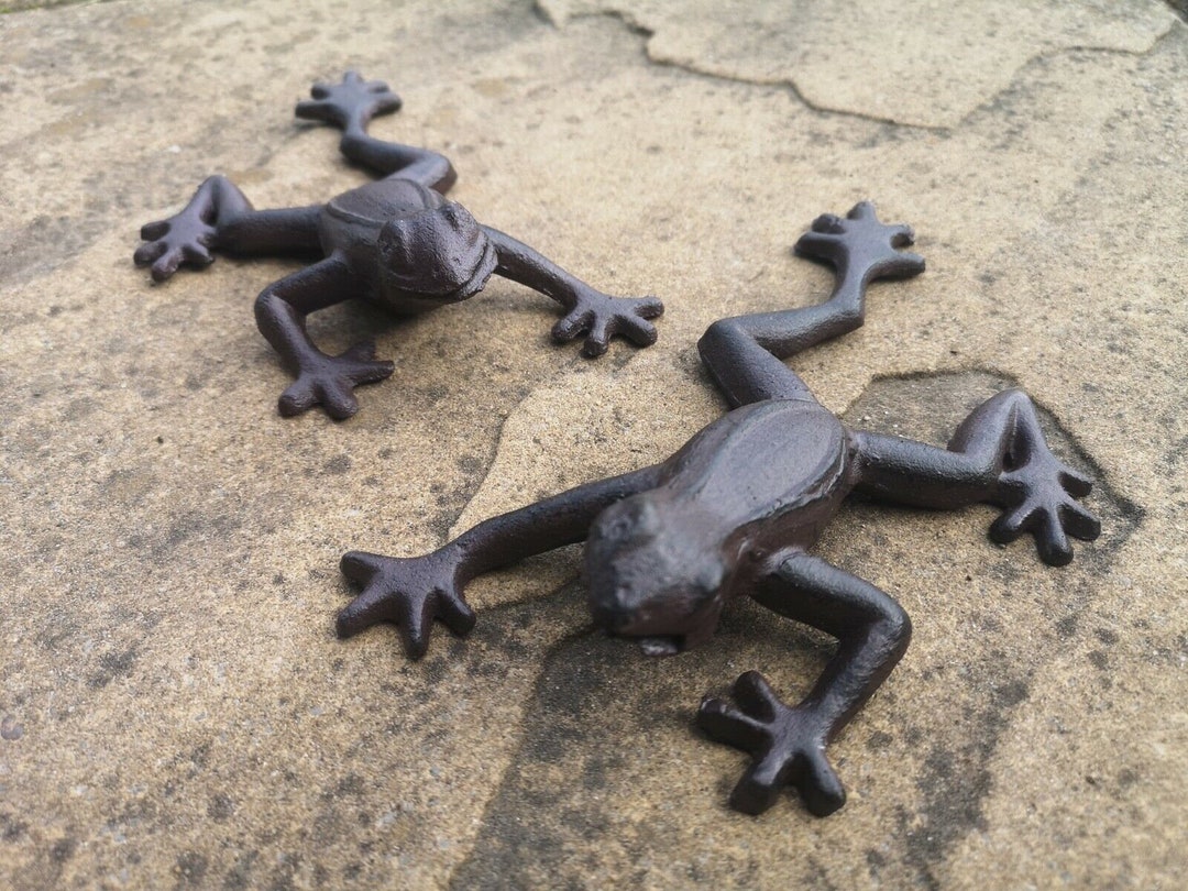 Pair of Cast Iron Metal Frogs/toads Ornaments/statue - Etsy UK