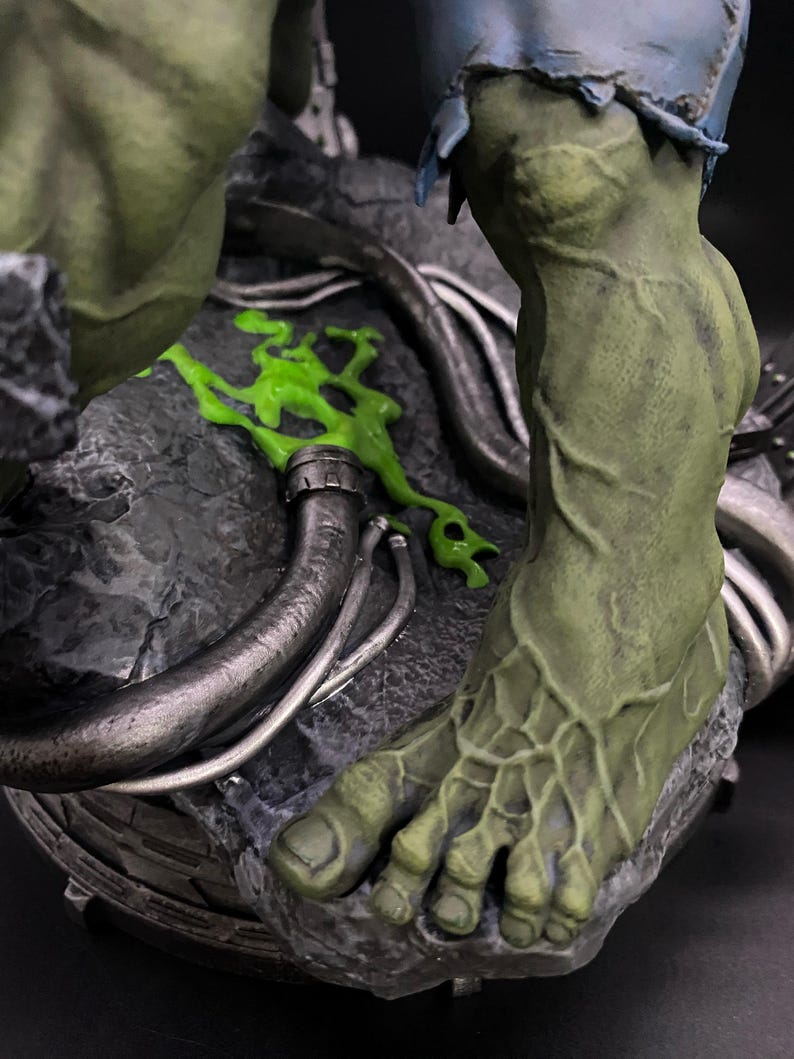 Collectible Figure Comic Book Version 8K Resin 3D Print 1/8 Scale ...