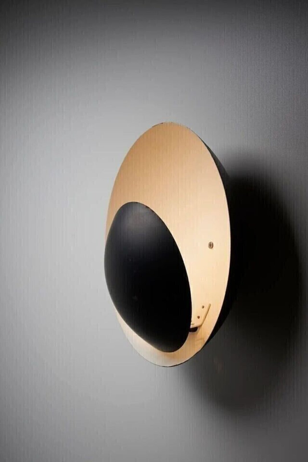 Contemporary Eclipse Design Wall Lamp, Modern Minimalist Eclipse Wall ...