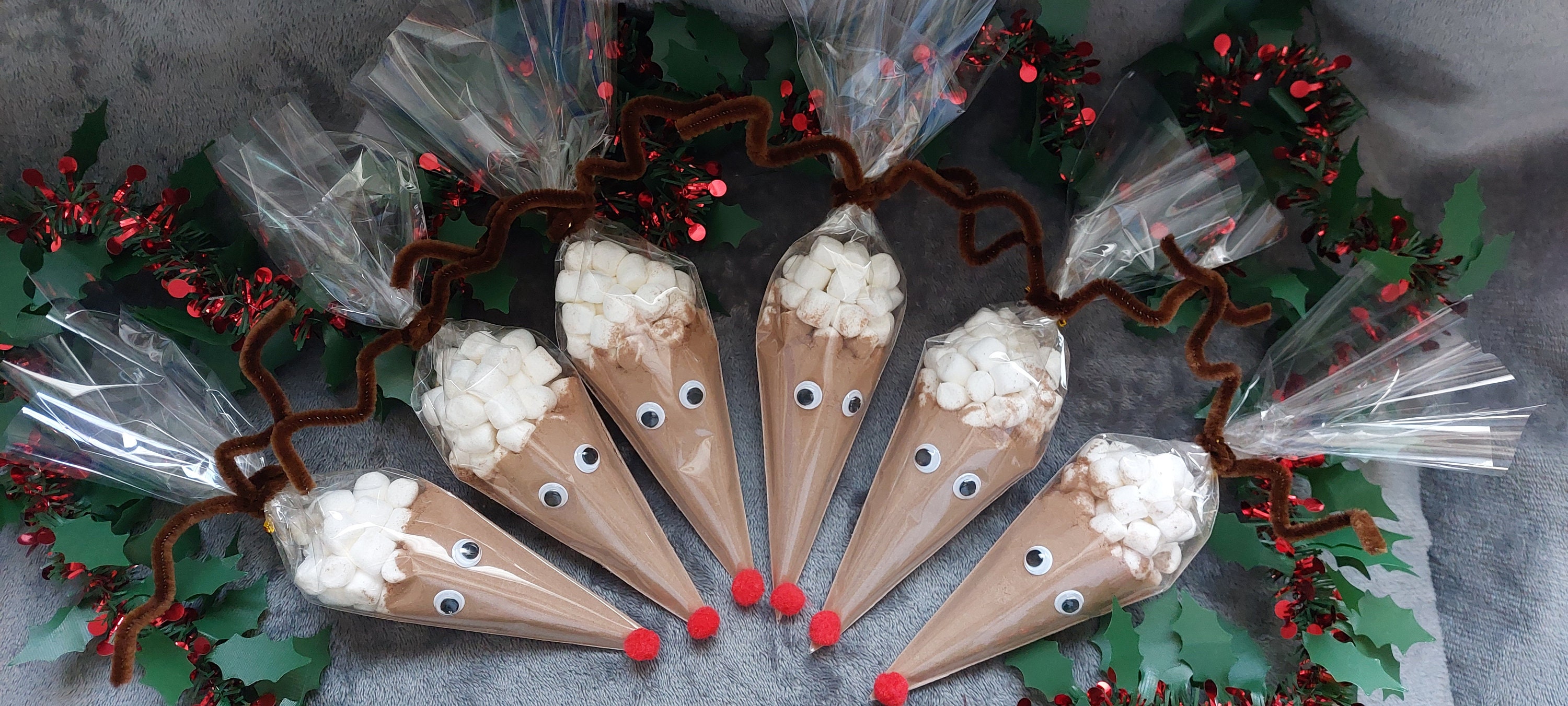 Mix and Match - Hot Chocolate Reindeer Cone / Santa Sweet Cone (postage ...