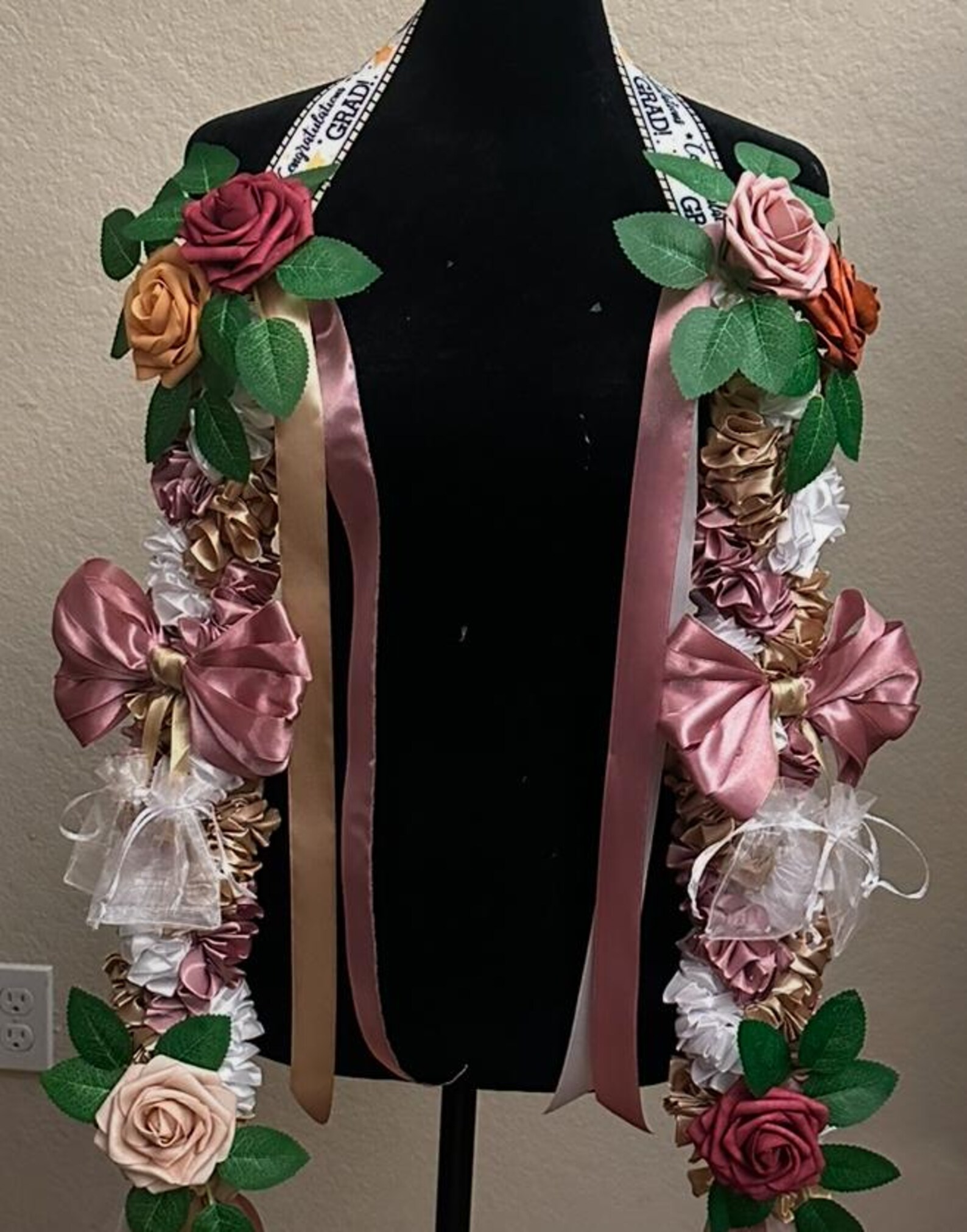 TRIPLE Ribbon Rose Graduation Lei With Sachet Bags - Etsy