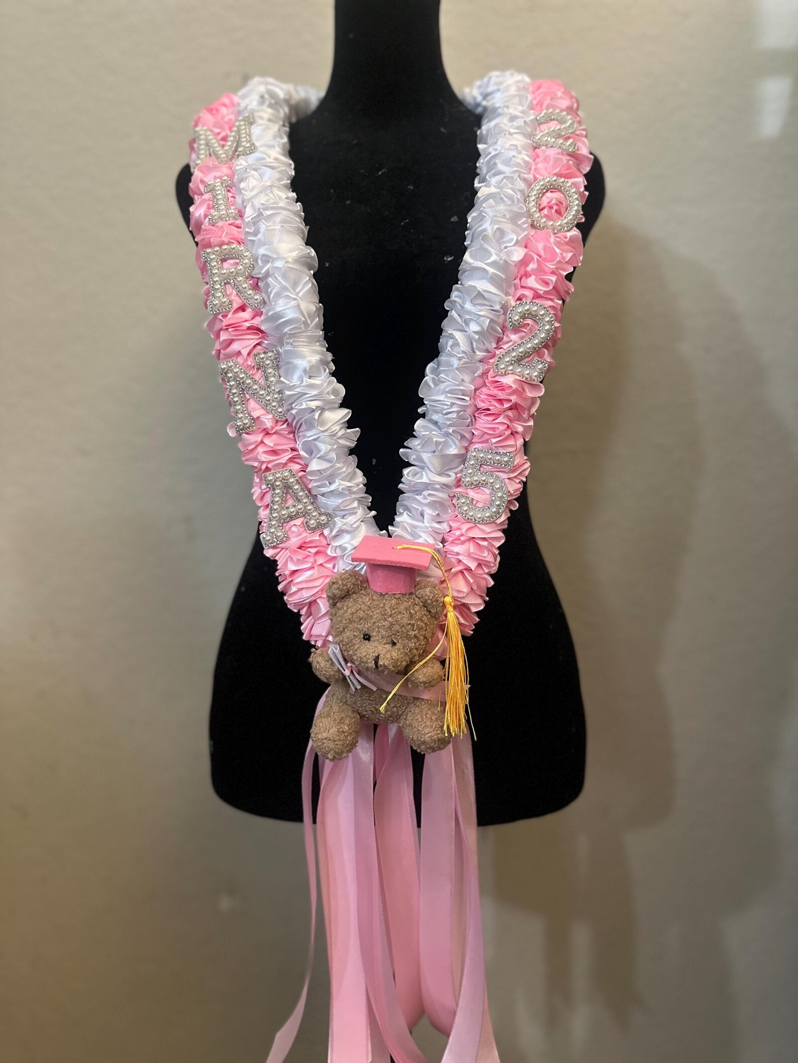 Graduation Lei With Mini Bear - Class of 2026 - Etsy