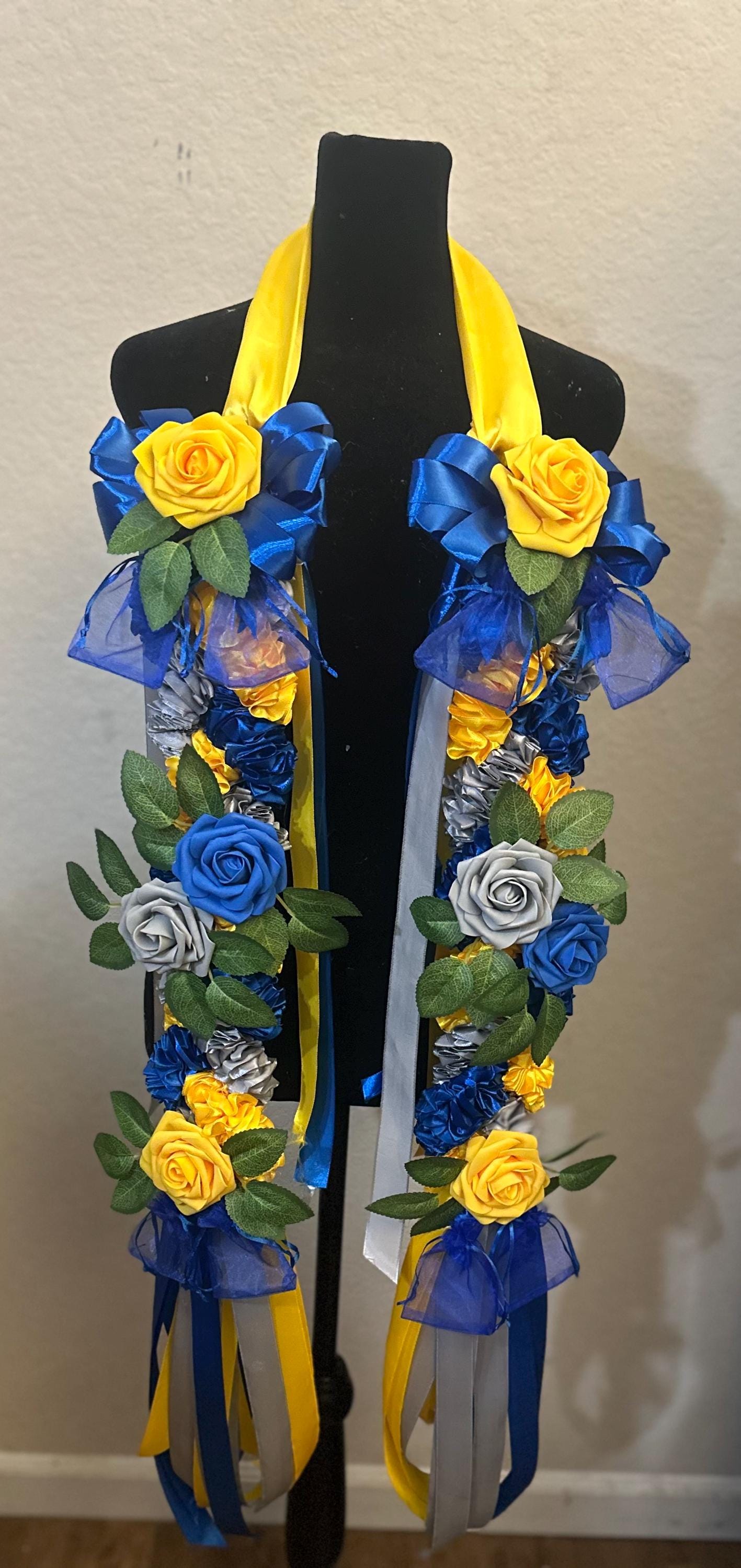 TRIPLE Ribbon Rose Graduation Lei With Sachet Bags - Etsy