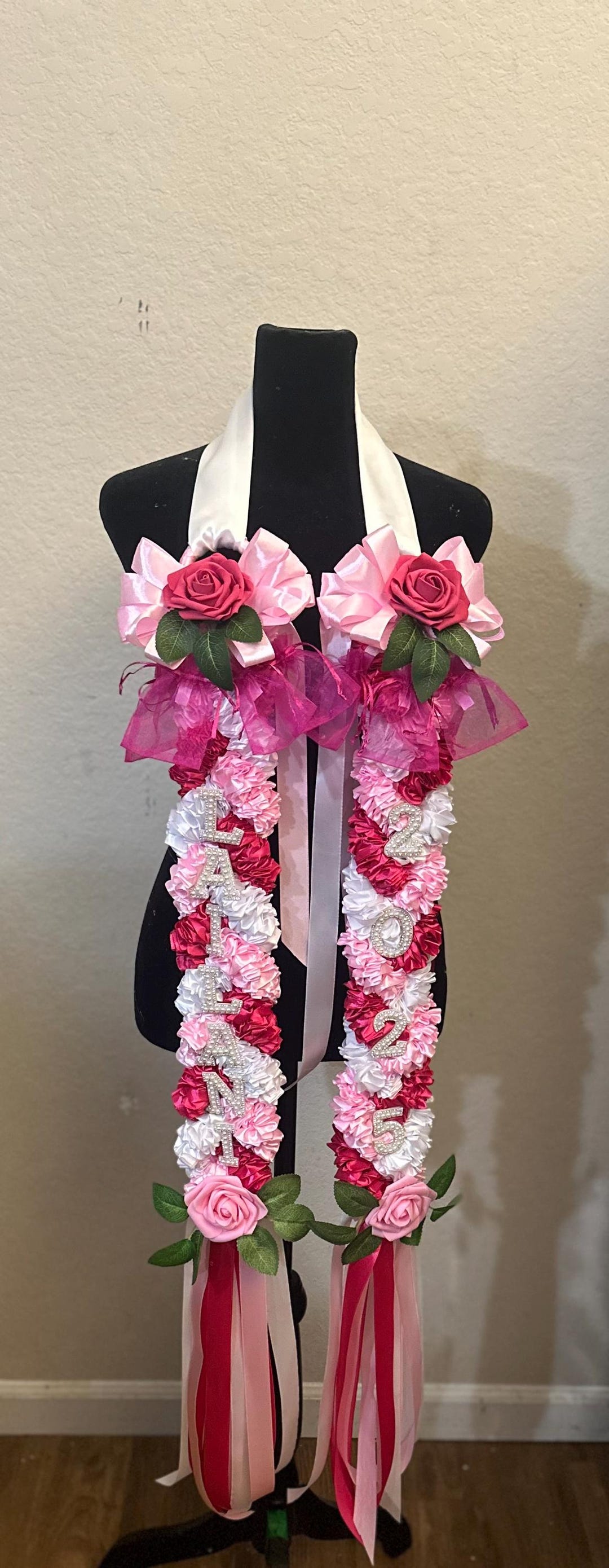 TRIPLE Ribbon Rose Graduation Lei With Name and Year + Sachet Bags - Etsy