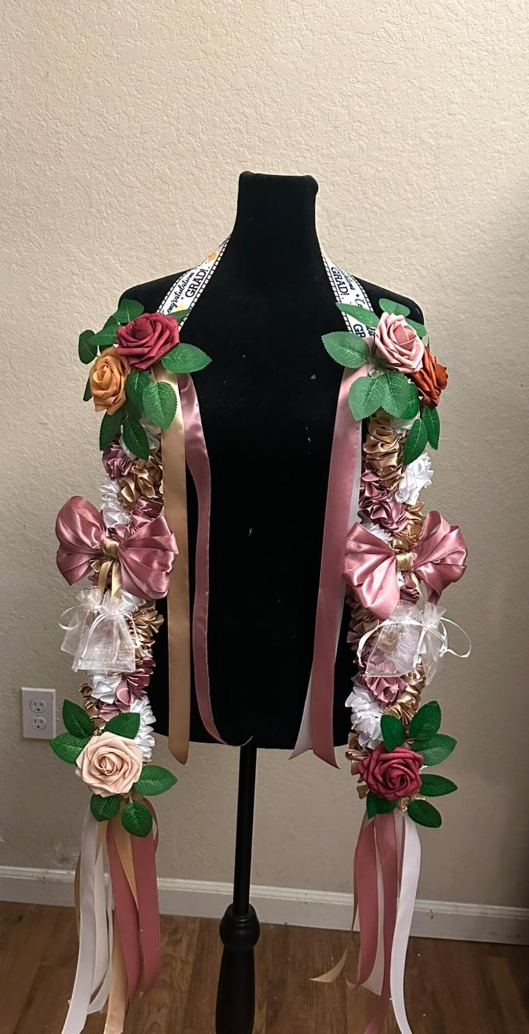 TRIPLE Ribbon Rose Graduation Lei With Sachet Bags - Etsy