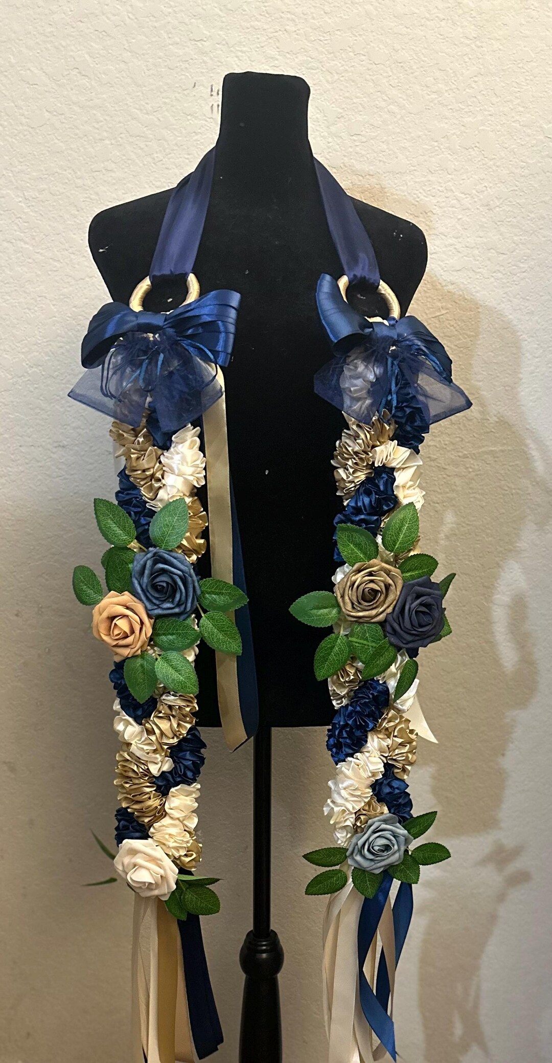 TRIPLE Ribbon Rose Graduation Lei With Sachet Bags - Etsy