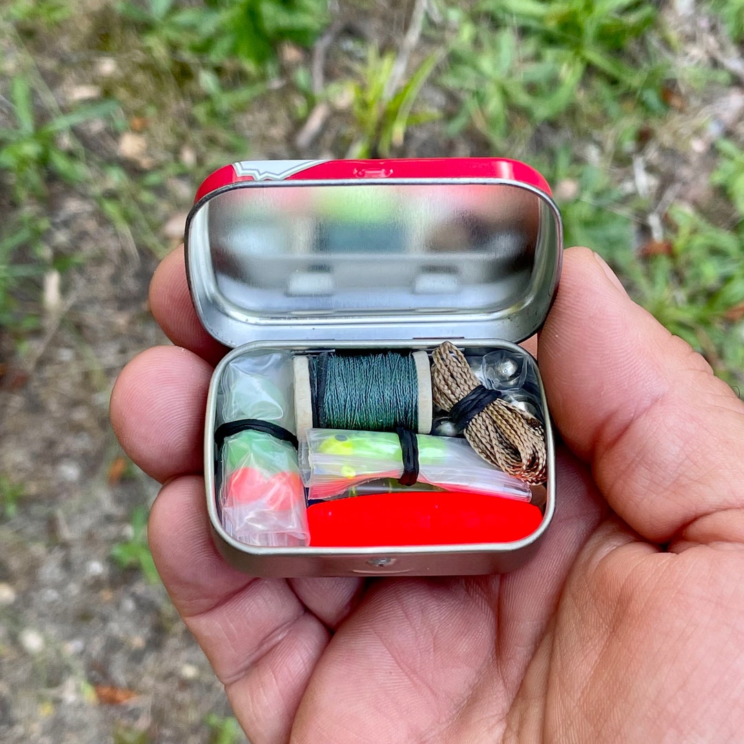 32 Pc Mini Survival Fishing Kit in Altoids Smalls Tin - Etsy