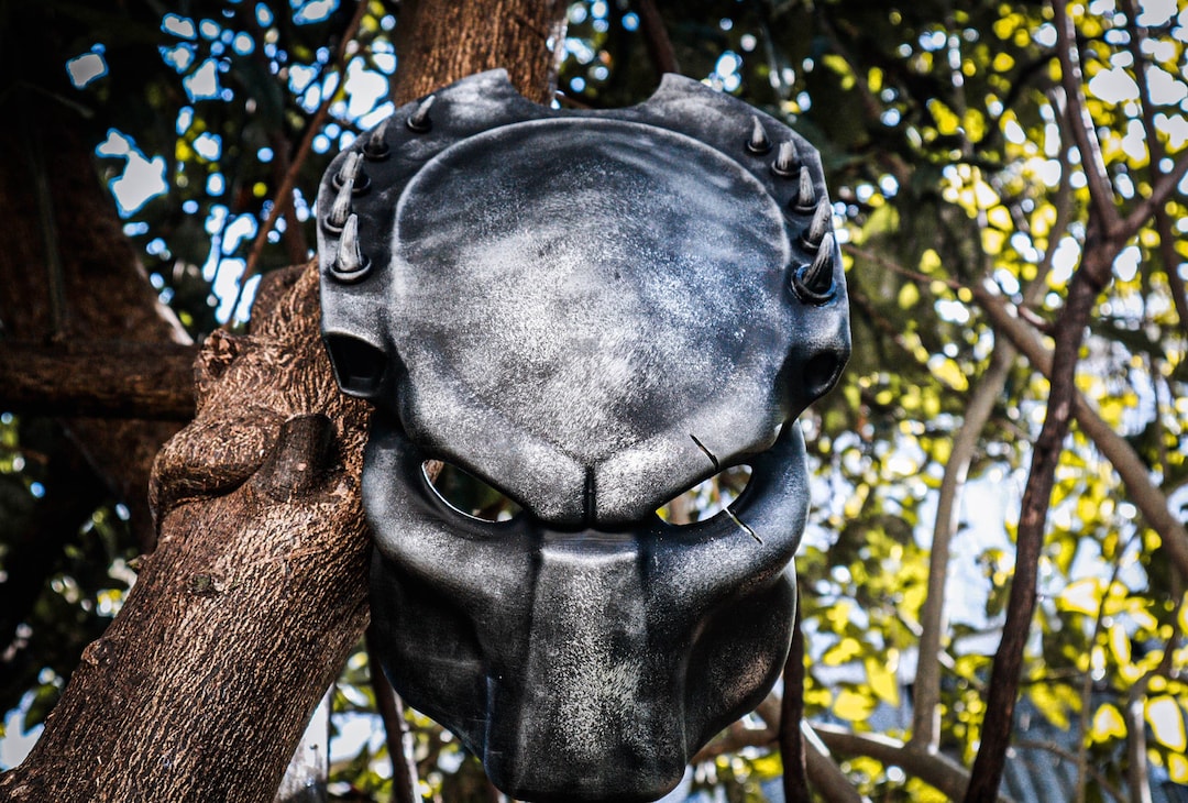 Handmade Predator Mask: Wearable Cosplay Helmet, Alien Vs Predator - Etsy