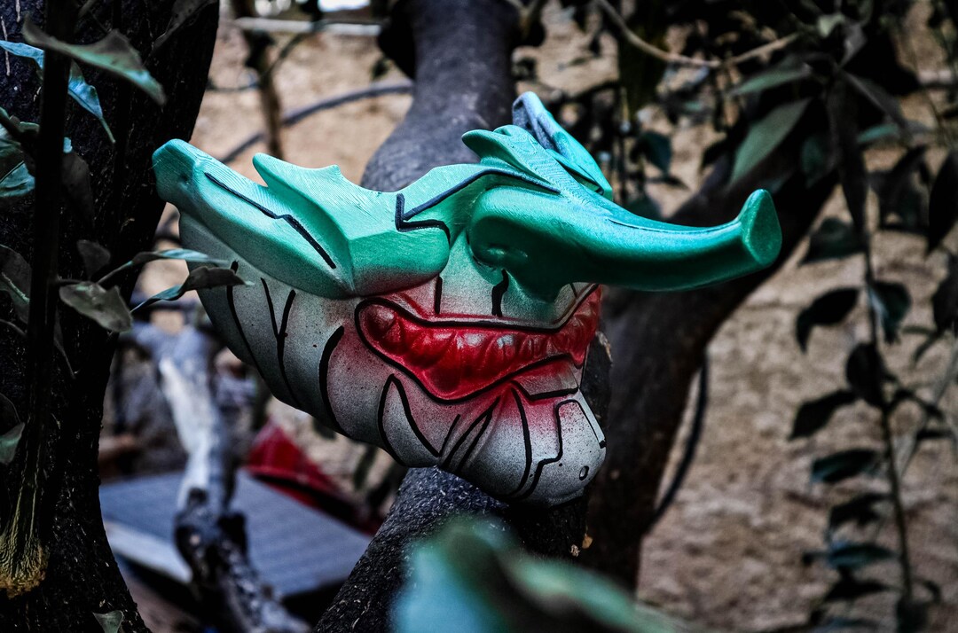 Joker Oni Mask – 3D Printed Japanese Demon Mask With Green Horns & Red ...