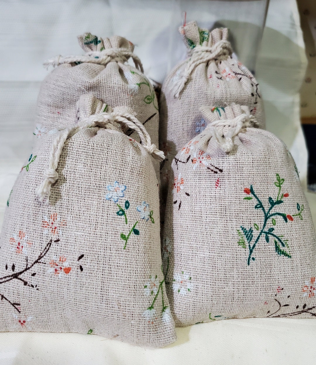 4 Cedar +/- Lavender Drawer Sachets, Non-toxic Moth-repellent Bags ...