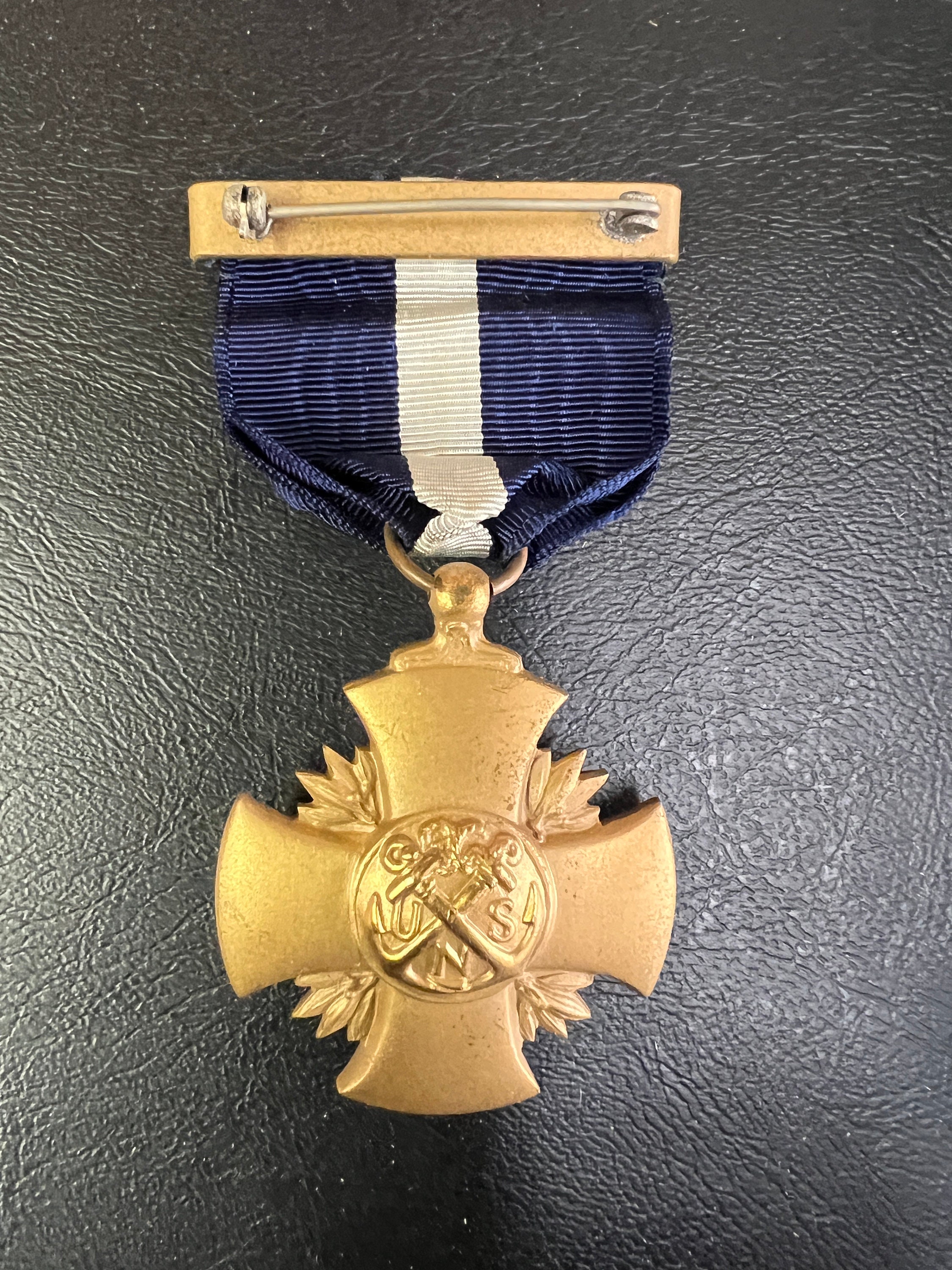 WWII WW2 Navy Cross Military Medal With Case - Etsy