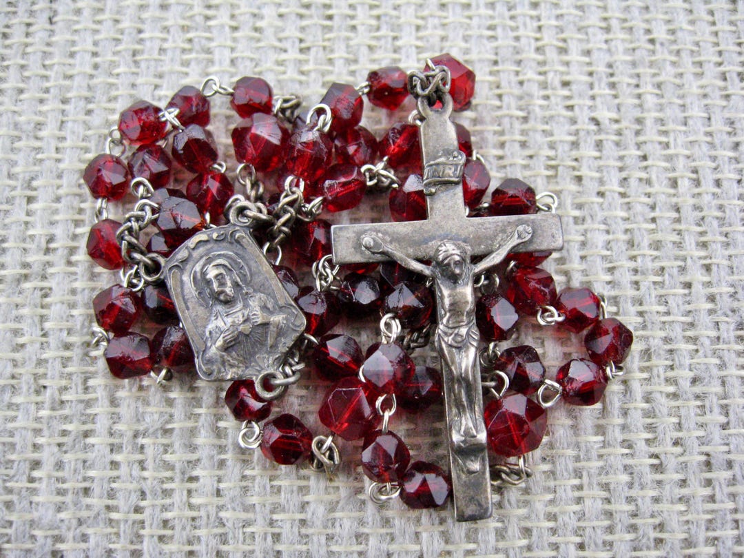 Red Glass Bead Rosary With Creed Sterling Crucifix and Centerpiece - Etsy