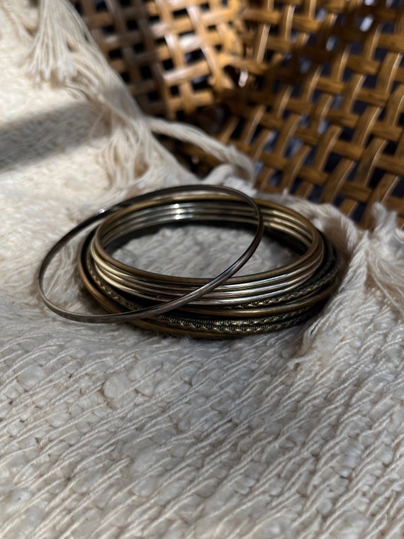 Y2k neutrals bangle - Gem