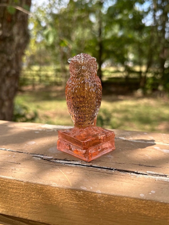 Vintage Degenhart Glass Owl
