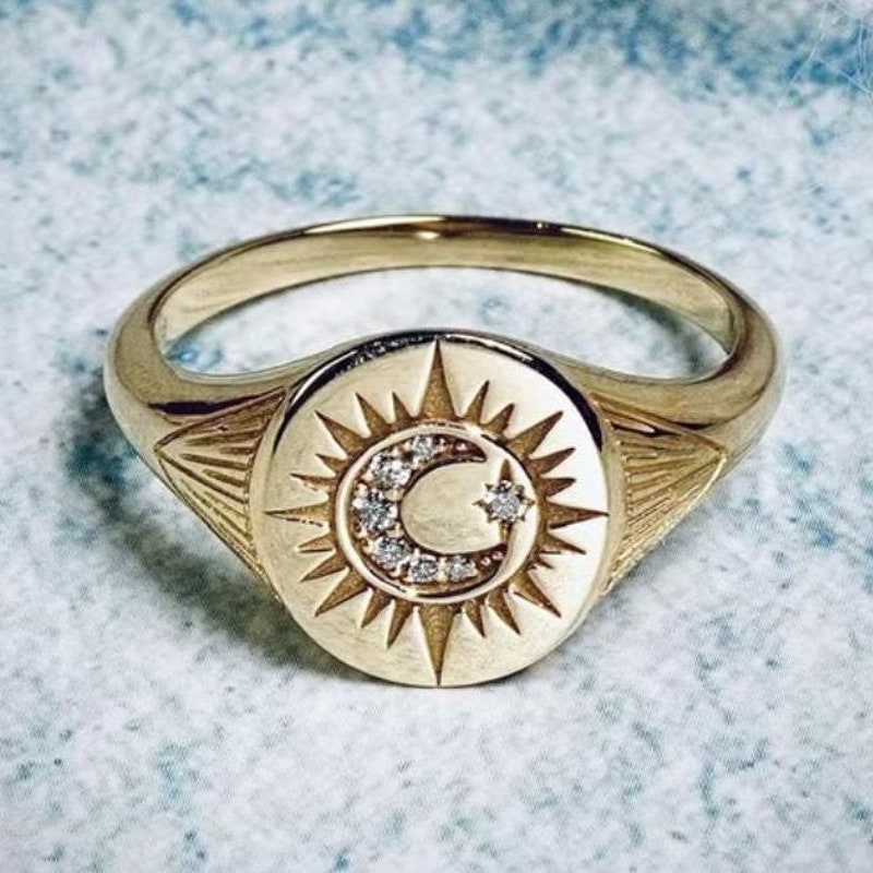 Sun Signet Ring - Etsy
