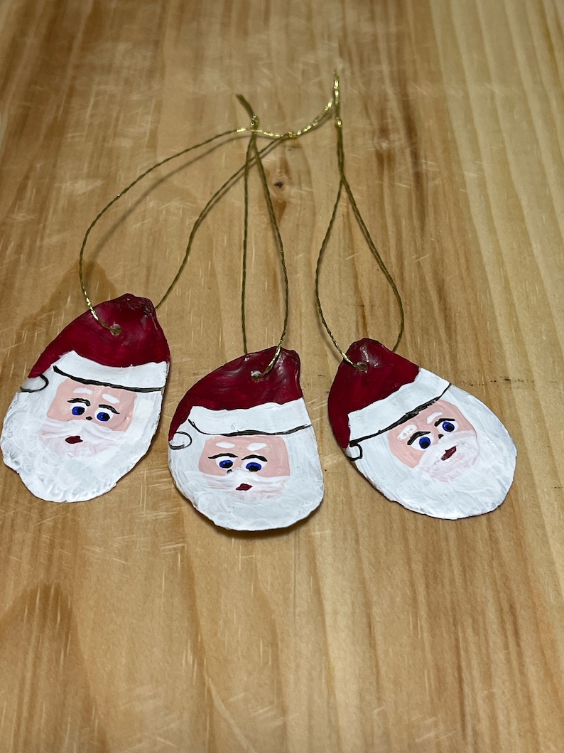 Mini Oyster Shell Santa Ornament Hand Painted - Etsy
