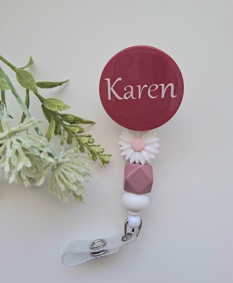 Personalized Daisy Badge Reel, Luxe Teacher Nurse ID Holder - Etsy ...