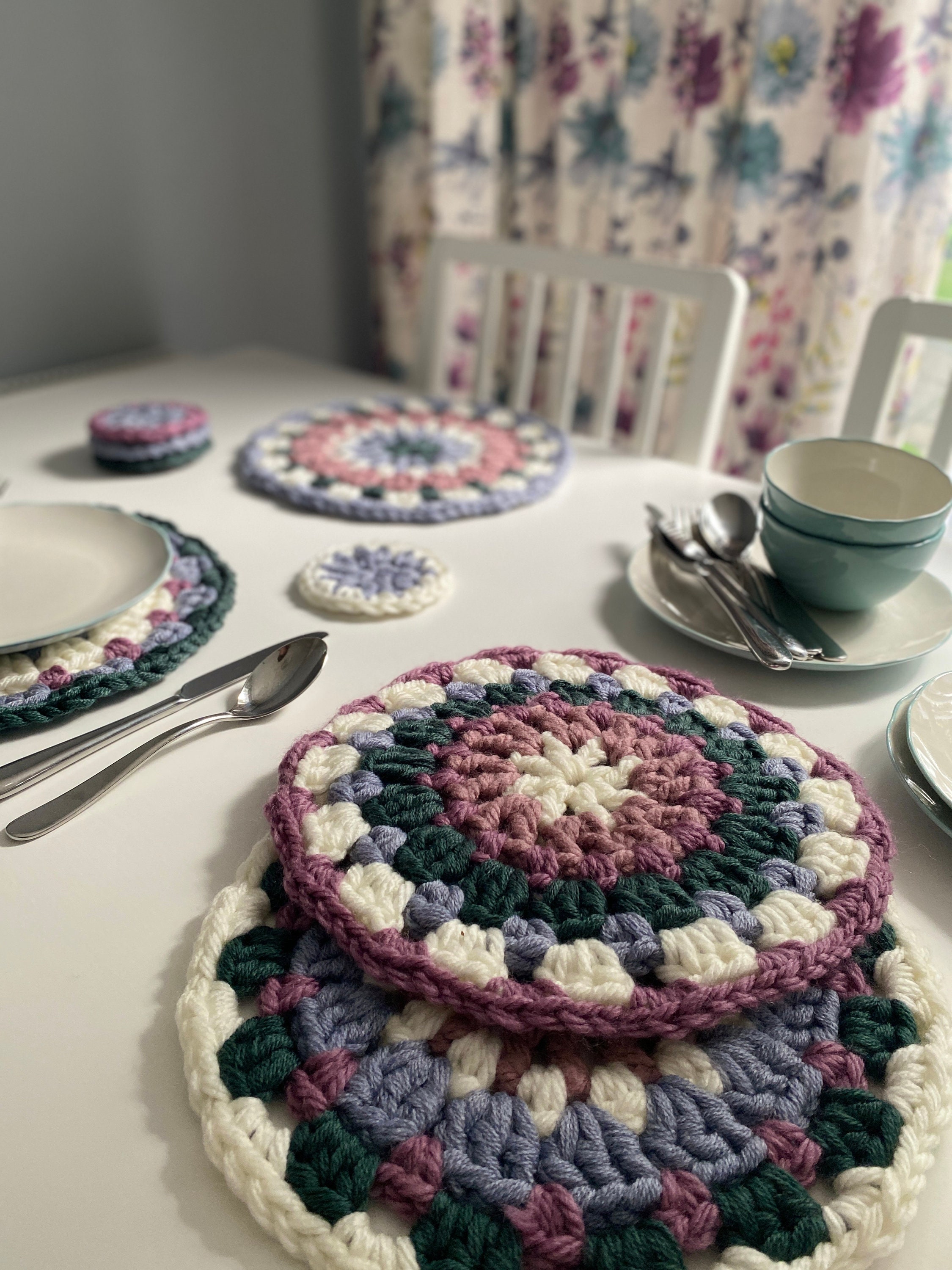 Table Mats Crochet Pattern // Around the Table Mats / Crochet Décor ...