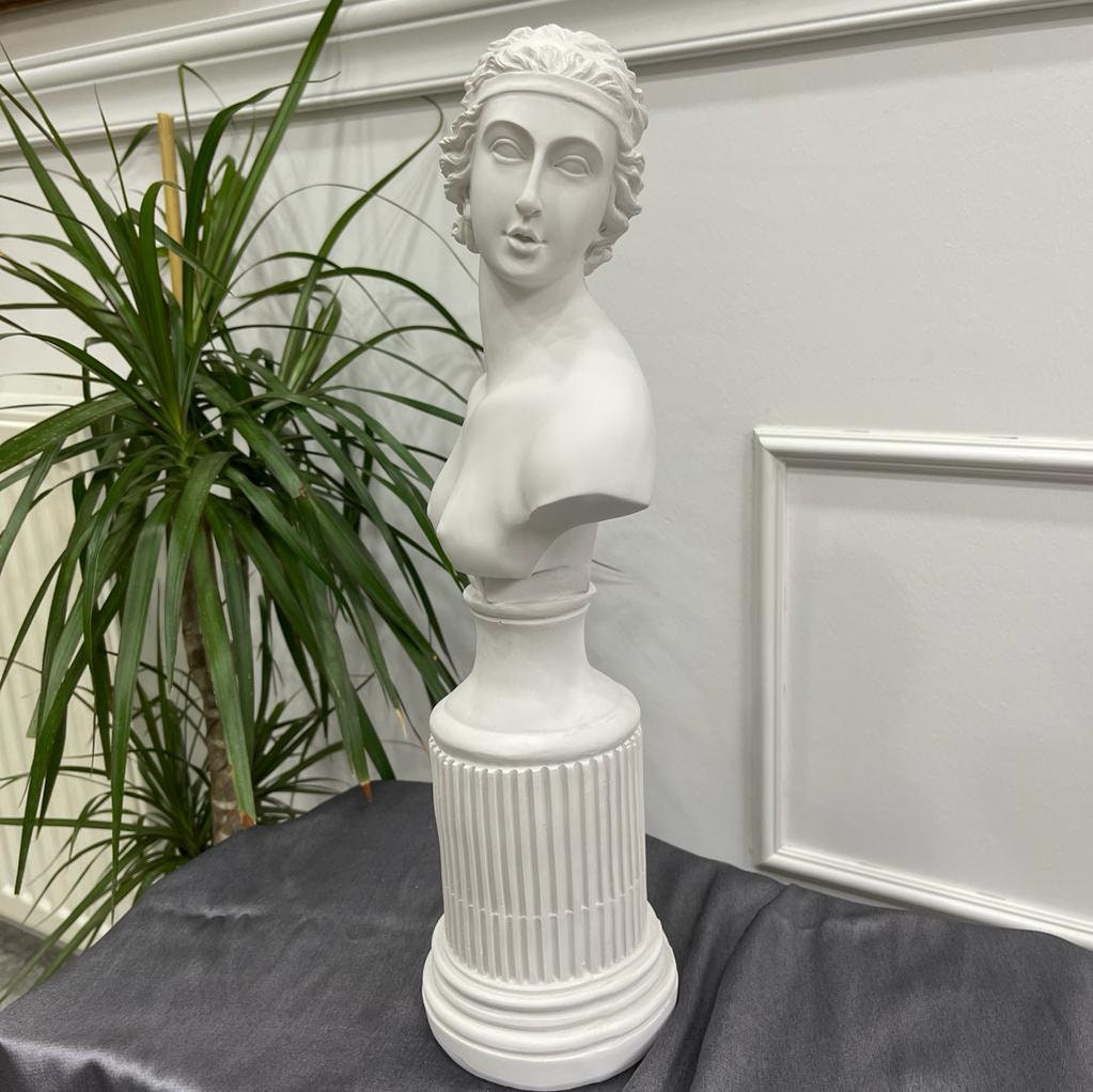 Elegant Half Naked Woman Bust Statue – Artistic Sculpture, Timeless ...