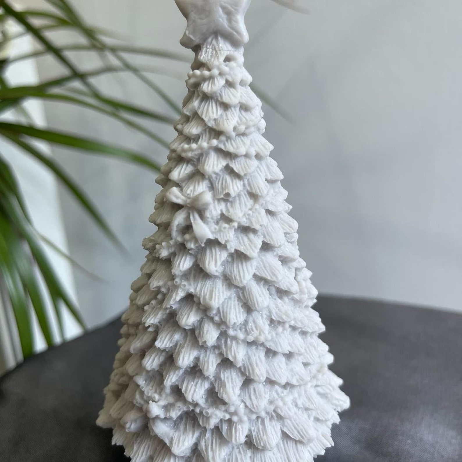 Handcrafted Starry Christmas Tree Statue - Elegant Holiday Decor ...