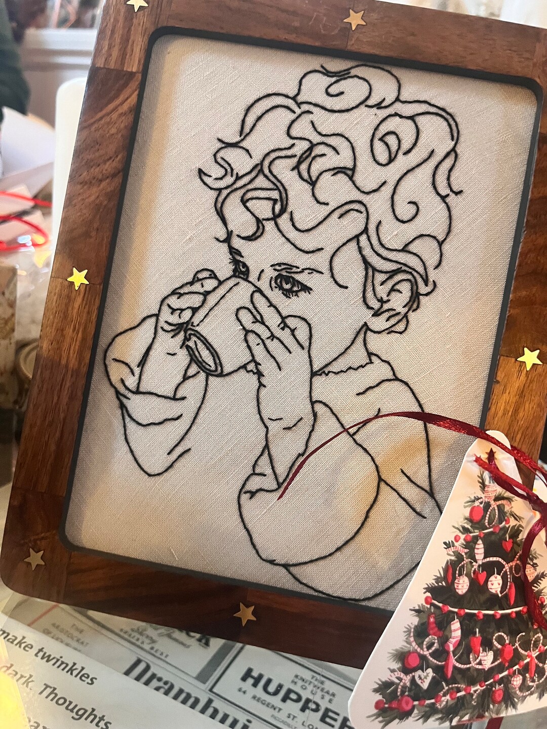 COMMISSION Embroidered Line Drawing Gift for Friends, Siblings, Parents ...
