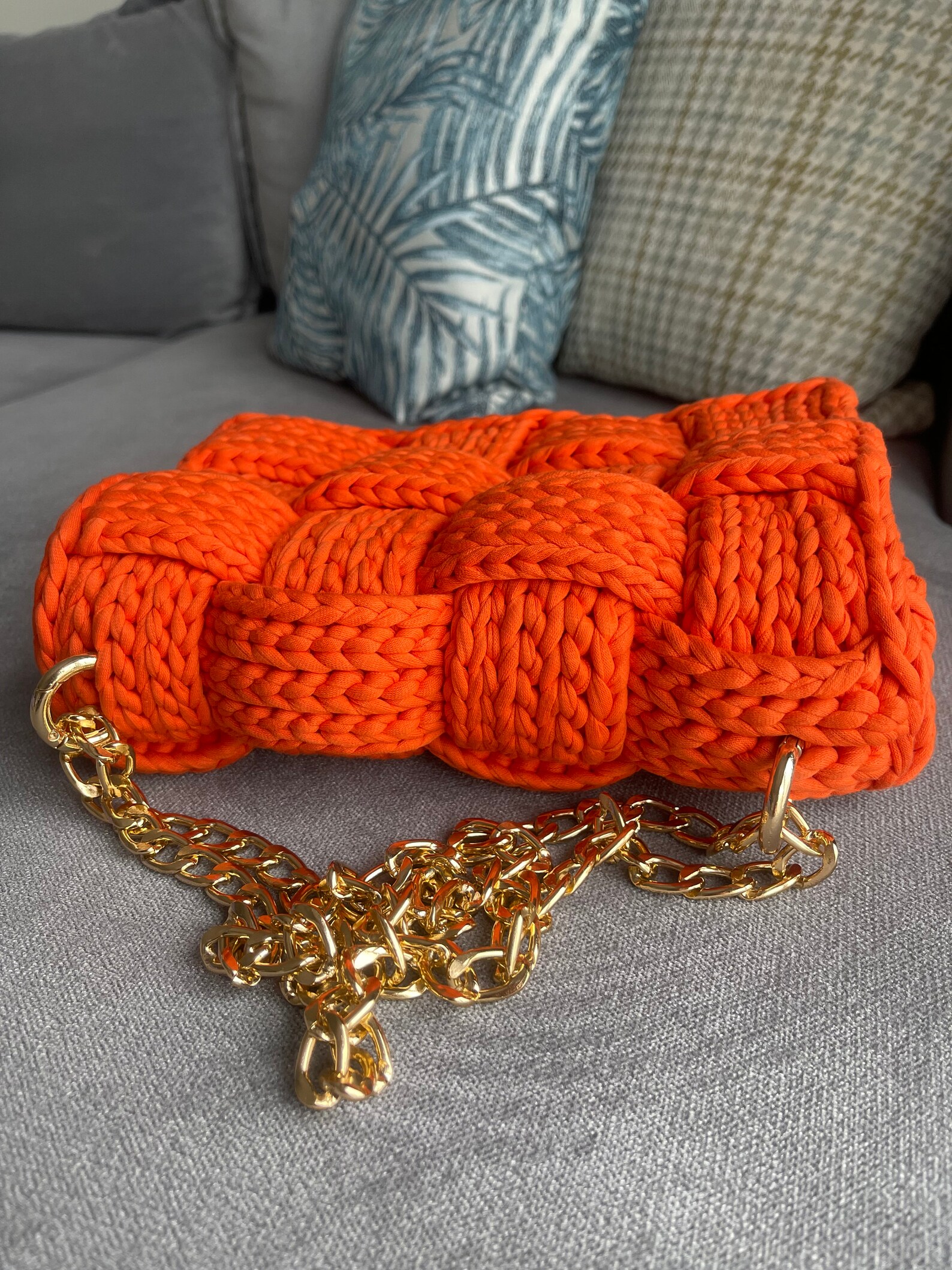 Crochet Luxury Shoulder Bag Knit Box Bag Gold Chain Capri - Etsy