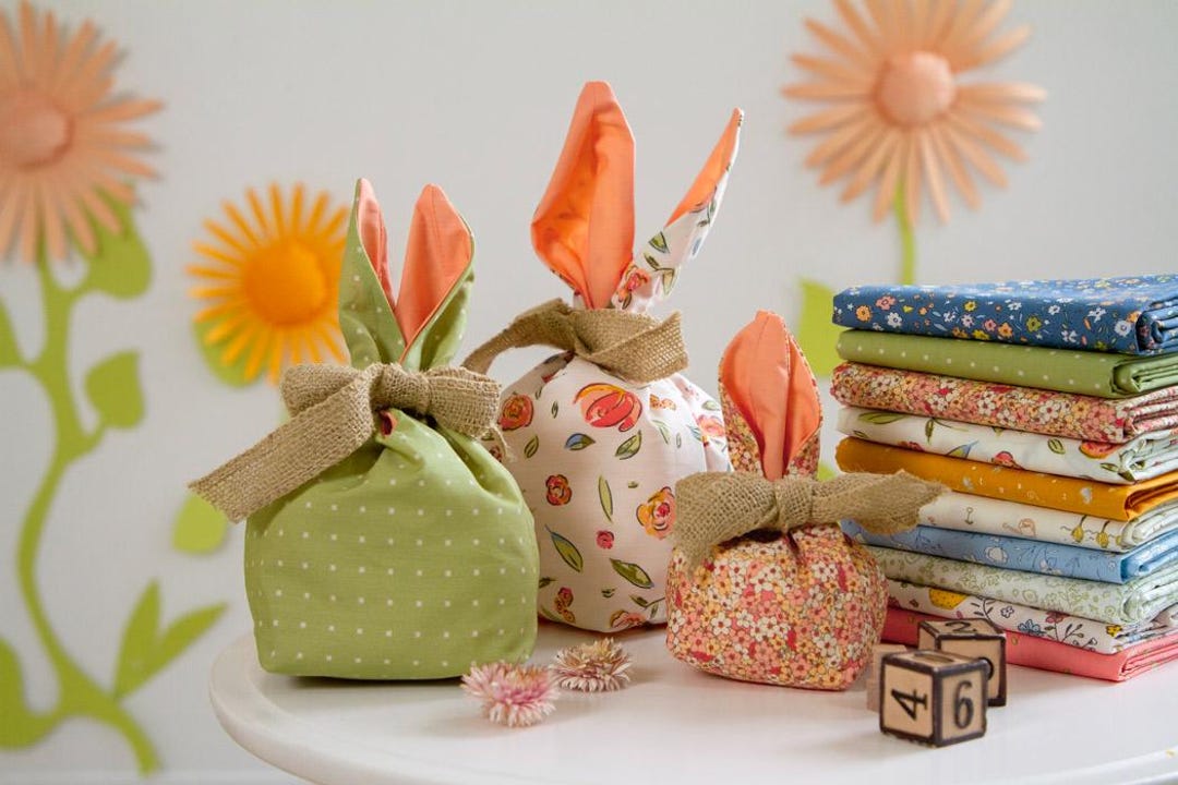 Bedtime Stories - FQ Fabric *11 Fat Quarter Bundle Art Gallery Fabrics ...