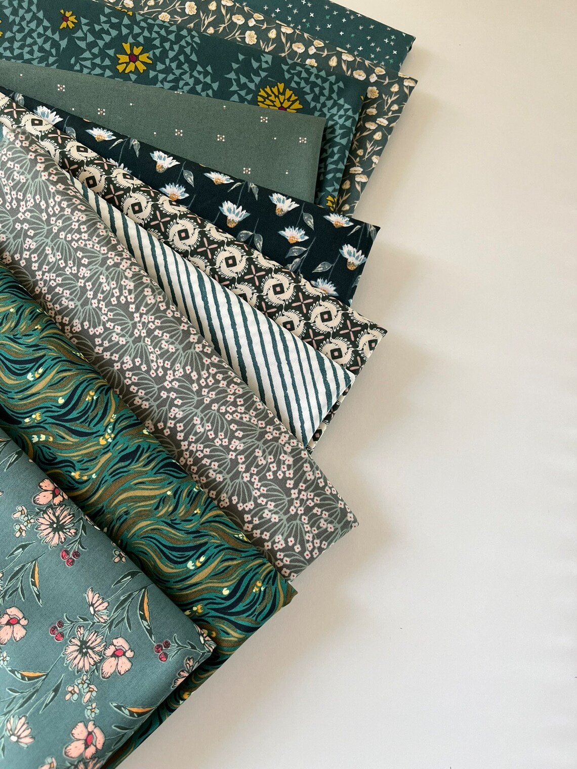 Evergreen Green Color Quilt Bundle Art Gallery Fabrics AGF Fat Quarter ...