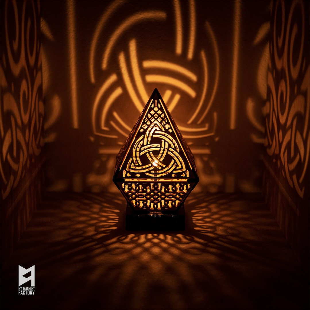 Celtic Knot Shadow Lamp - Northern Viking Bedside Lamp - Etsy