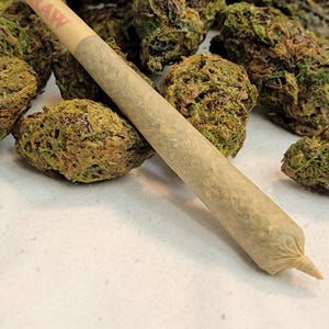 Fake Joint Prop – 4" King Size Faux Doobie | Realistic Weed Movie Prop ...