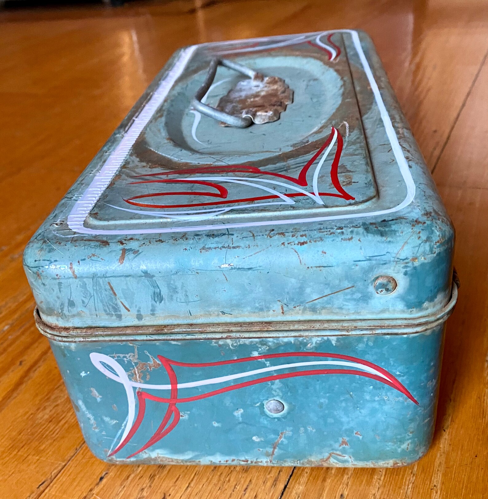 Hand Painted, Lettered and Pinstriped Toolbox/tacklebox - Etsy