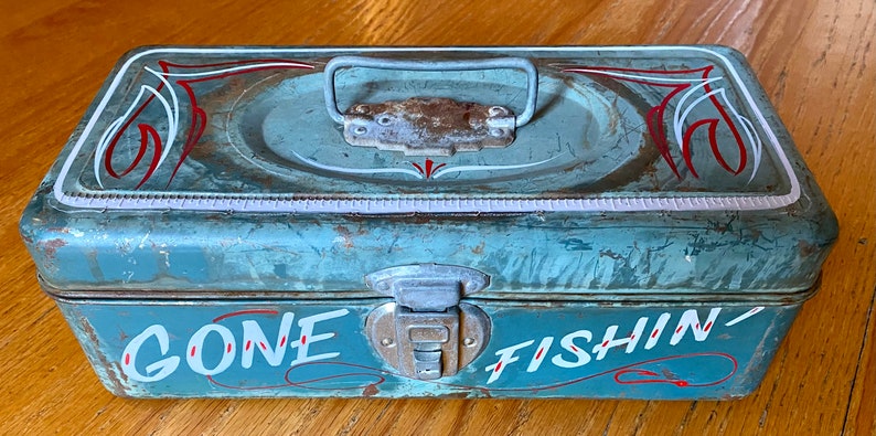 Hand Painted, Lettered and Pinstriped Toolbox/tacklebox - Etsy