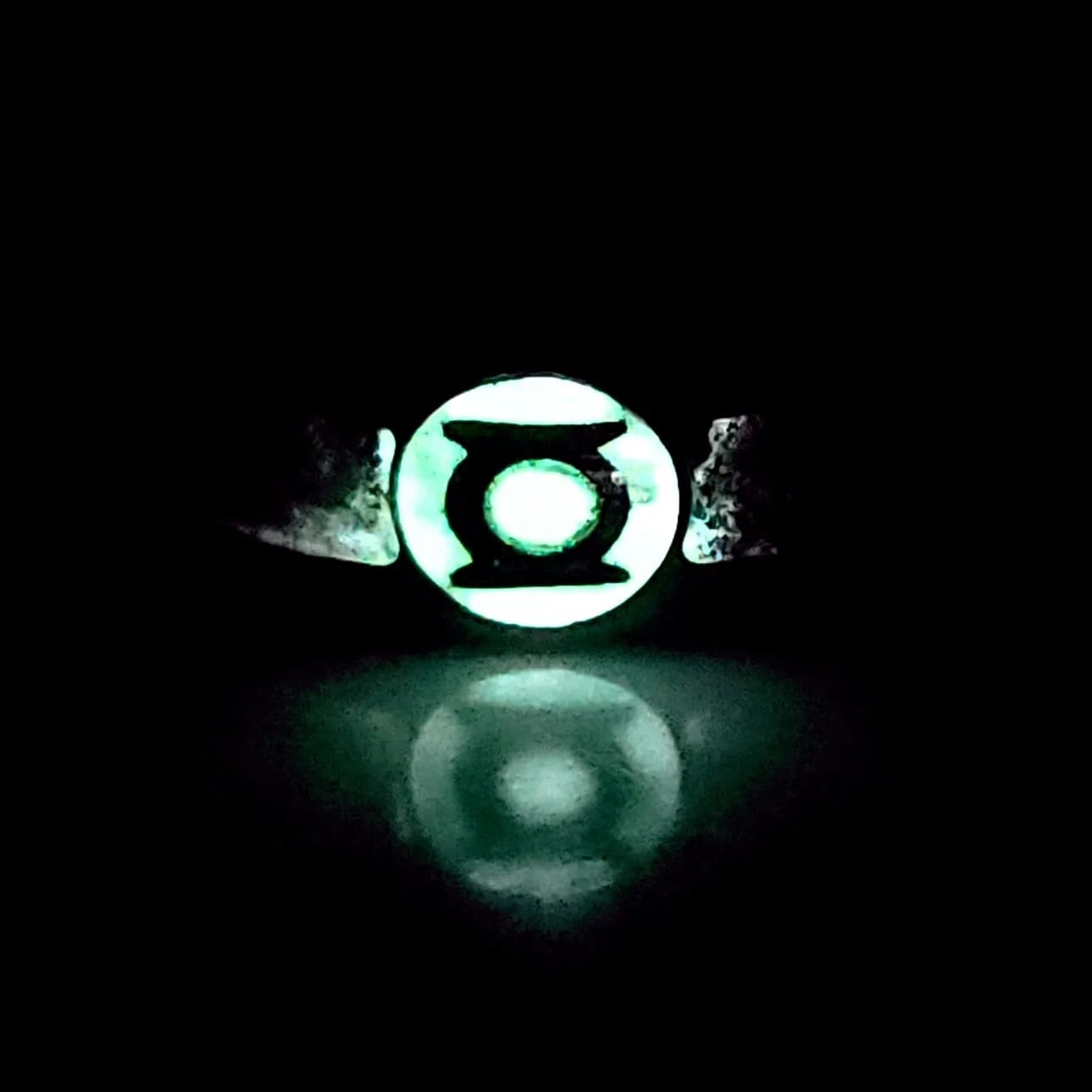 Lantern's Light Glow Ring, Green Lantern Everyday-wear Ring, Hand-made ...