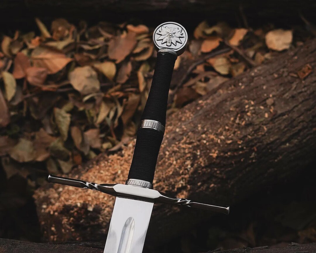 The King Aragorn Sword With Scabbard | Master Sword of Replica | Epic ...