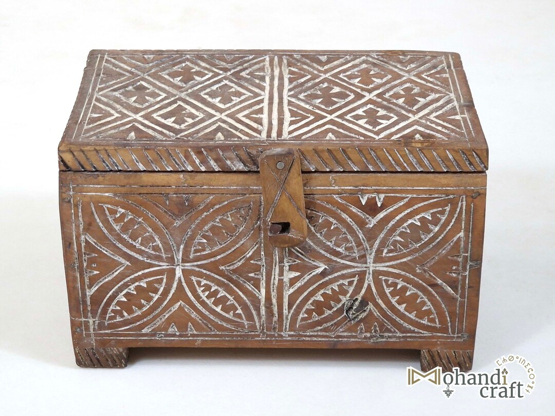 RUSTIC STORAGE CHEST, Moroccan Handicraft Trunk, Unique Craved Wooden ...