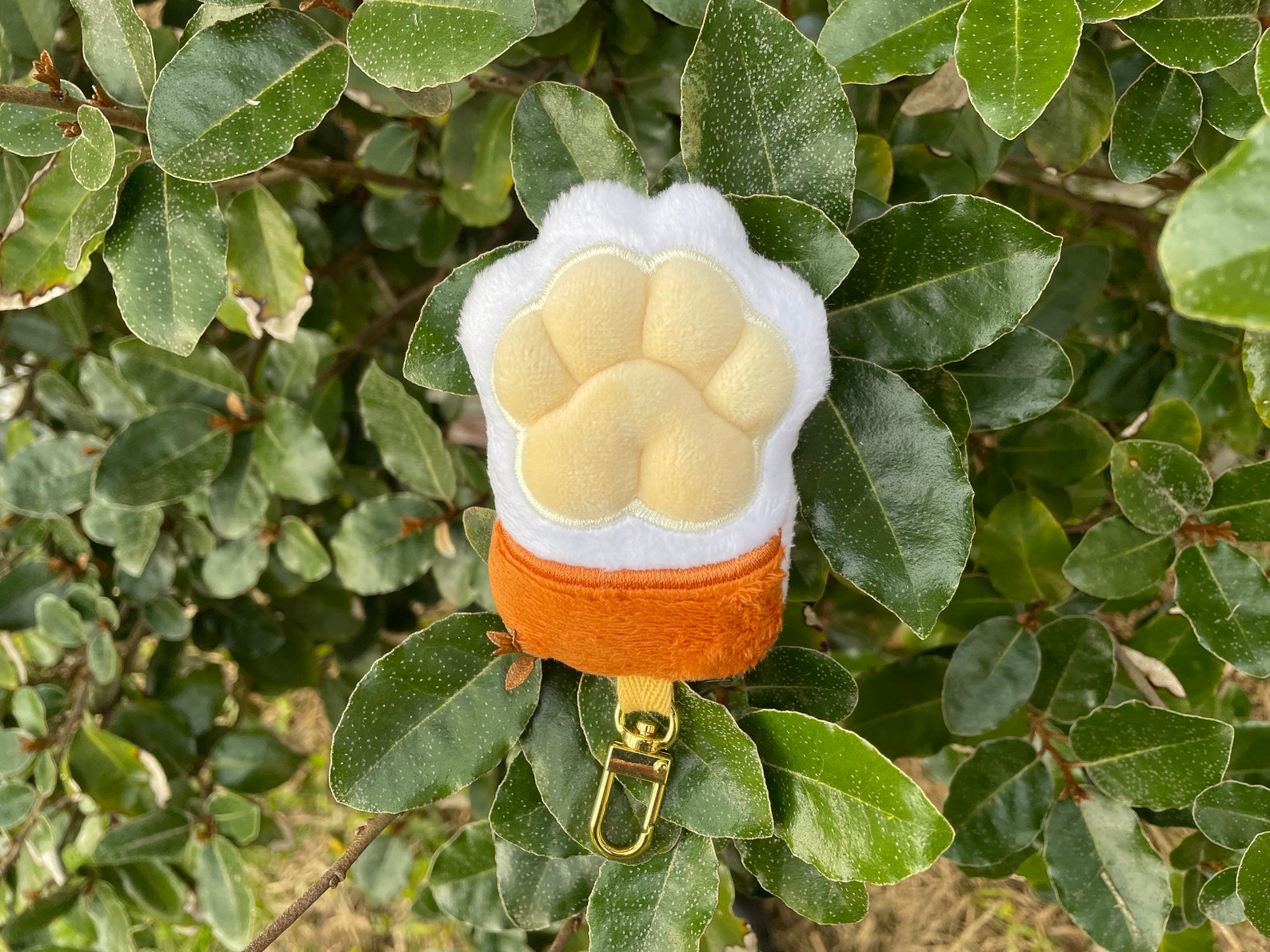 ITH Mochi Paw Charm Embroidery Pattern DIGITAL DOWNLOAD - Etsy