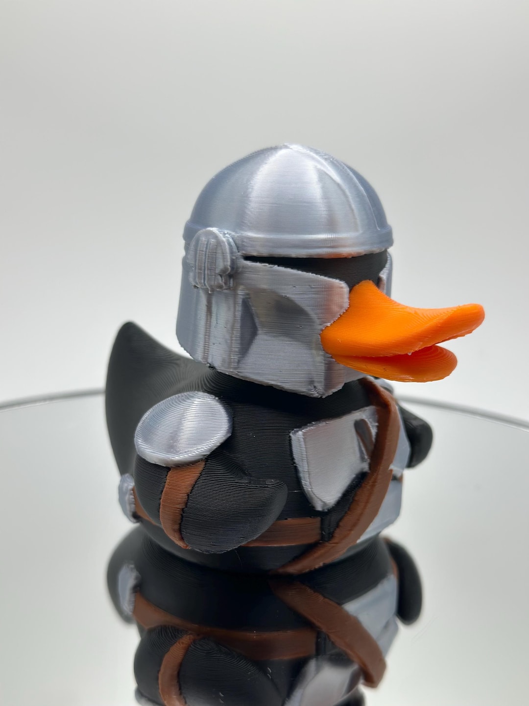 Mando Duck Figurine – 3D Printed Armored Sci-fi Duck Décor, Fun Ducking ...