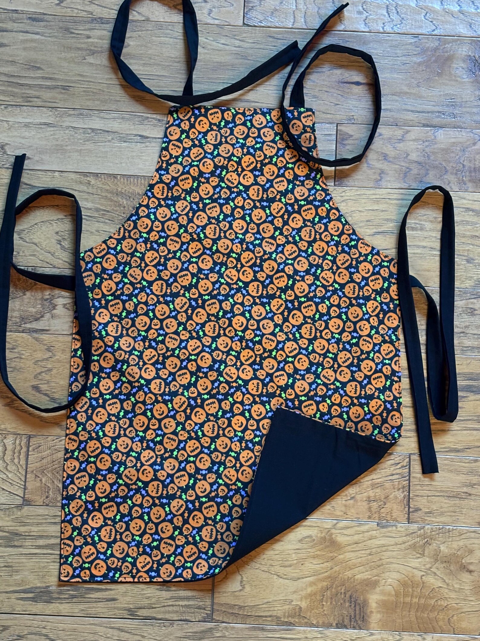 Halloween Aprons - Etsy