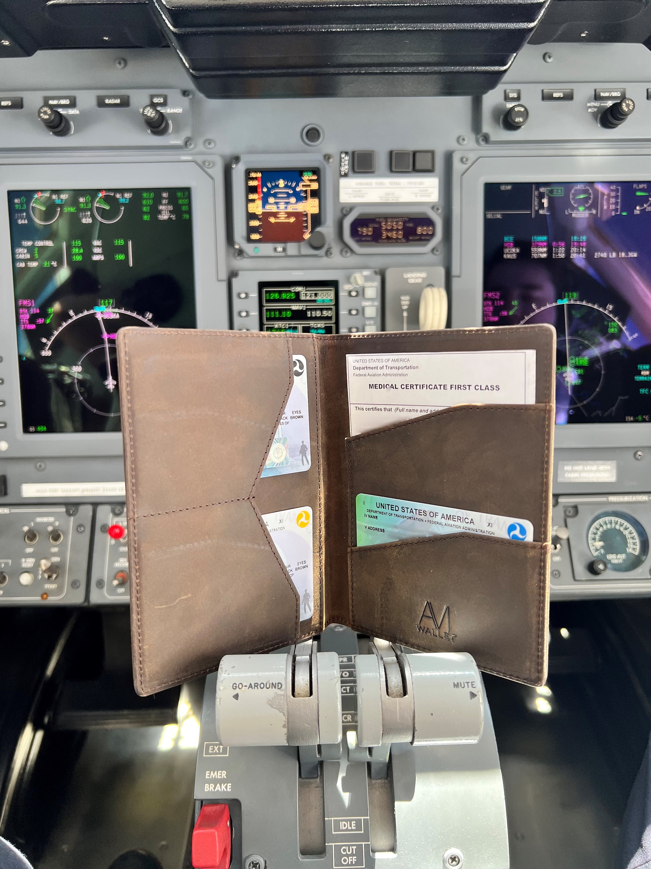 AERO Pilot Passport Wallet - Etsy