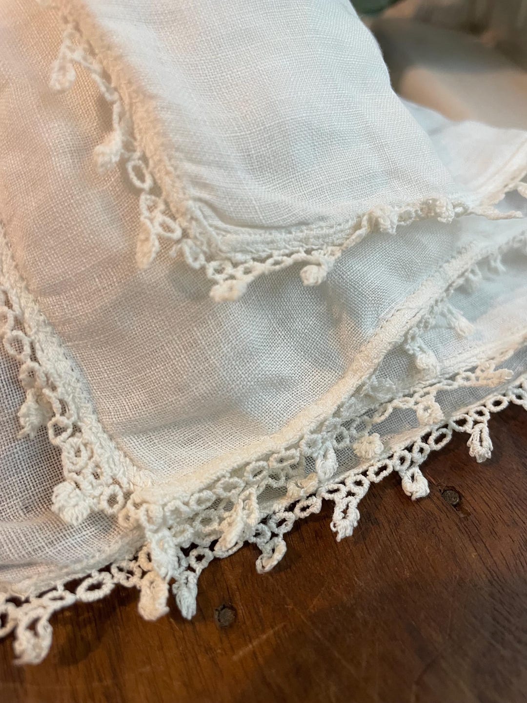 Vintage Embroidered White Handkerchief. 1920s-40s - Etsy