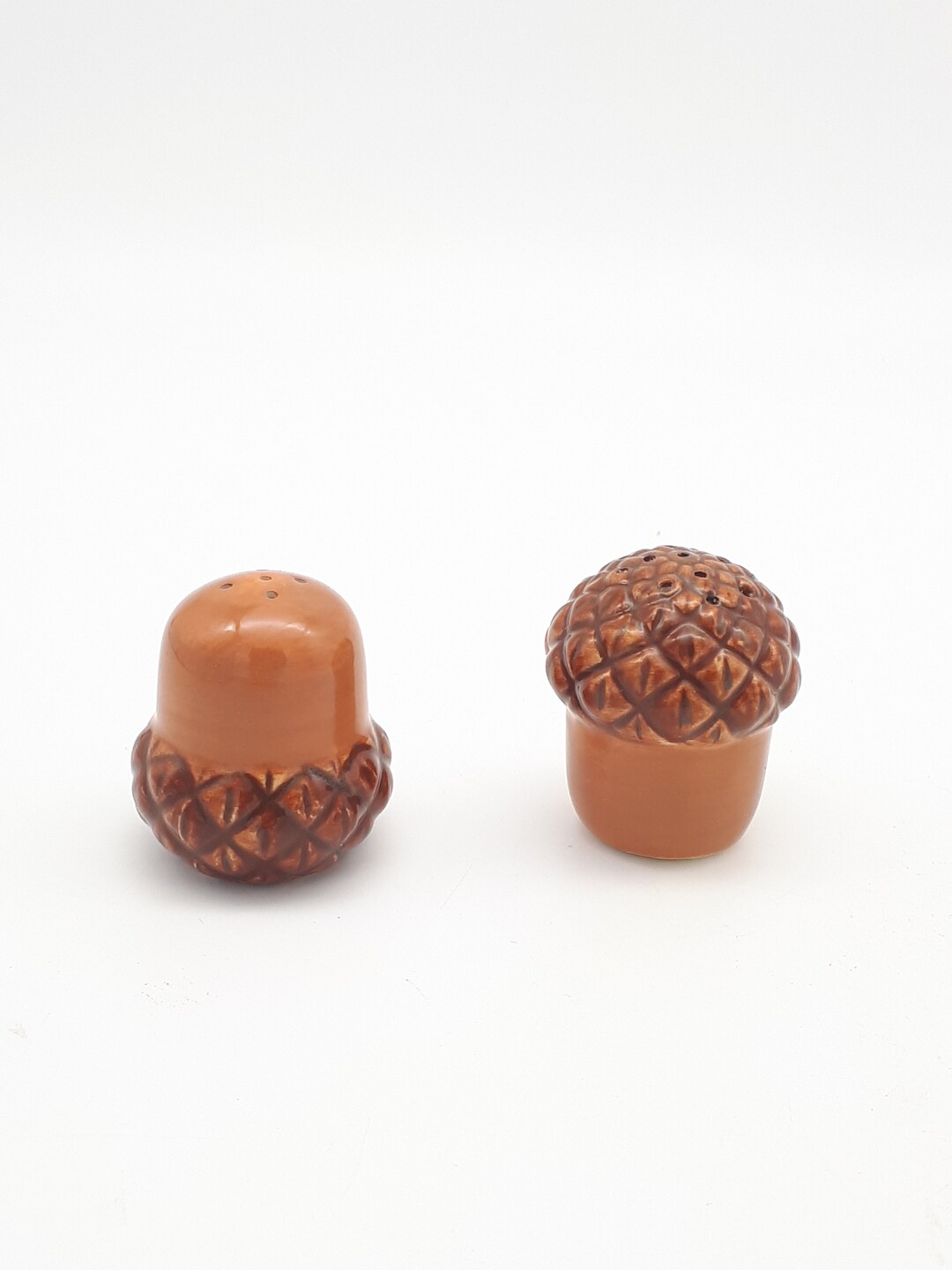 Hallmark Acorn Shaker Set, Ceramic Acorns, Fall Autumn Decor, Vintage ...