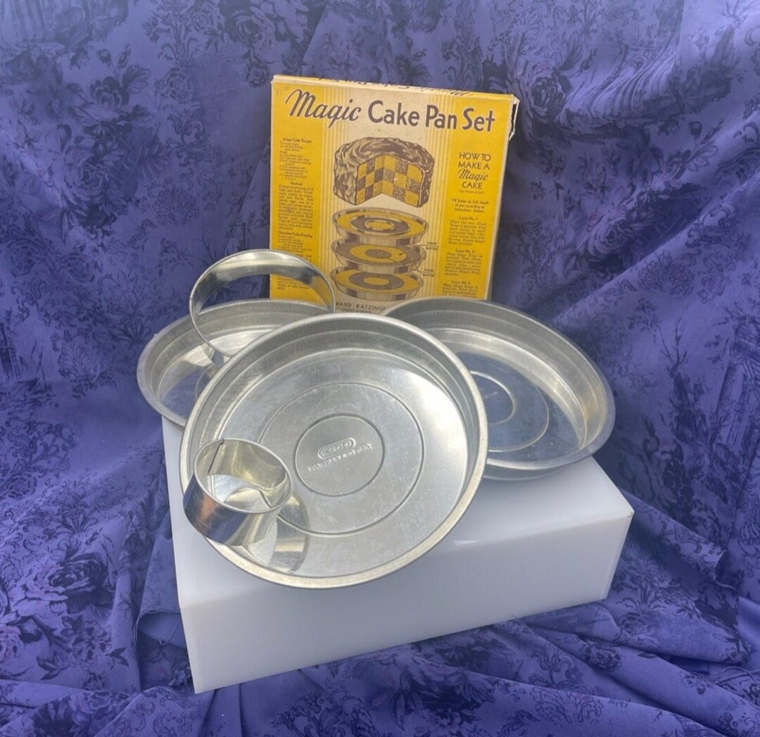 Vintage 1950s Magic Cake Pans Set, Original Box, Vintage Kitchen Decor ...