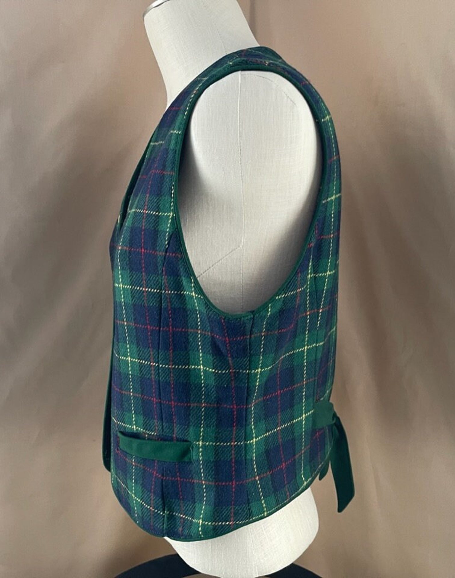 Vintage Green, Blue Plaid Vest, Lizsport, Wool-blend, Size 10 Petite ...